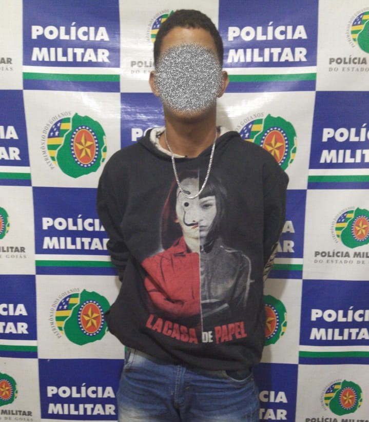 Jornal Somos Pm Prende Jovem Por Furto Na Rodoviária De Rio Verde